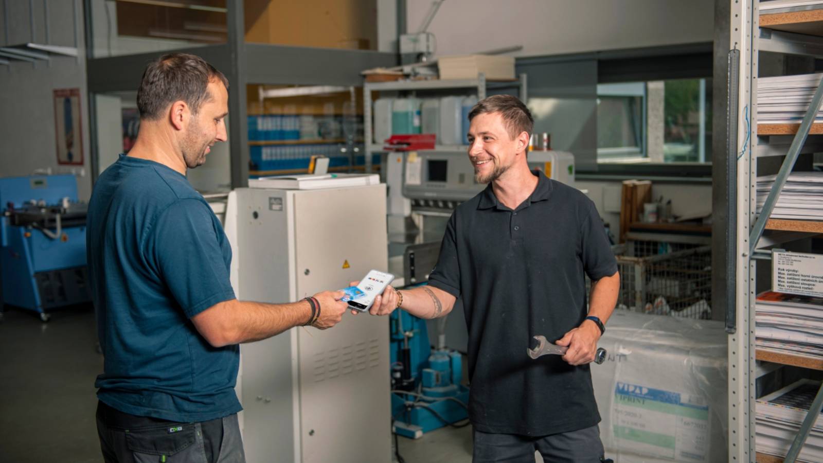 Global Payments unveils 'GP tom' – Turning smartphones into contactless ...