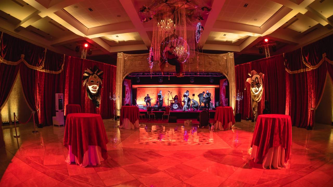 Why it’s a good idea to start planning Christmas events from now