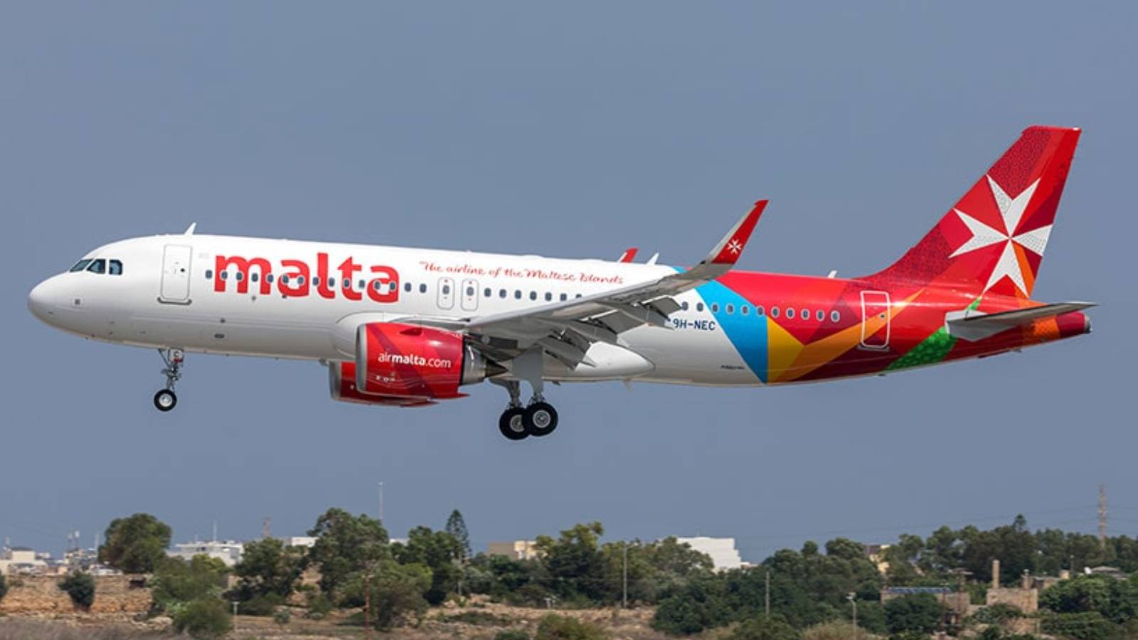 Air Malta signs agreement with Discover the World for sales ...