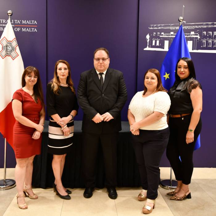 Central Bank of Malta congratulates six employees for 25 years of service