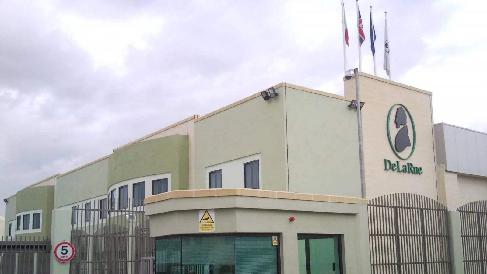 De La Rue to sell Authentication Division to Crane NXT for £300 million