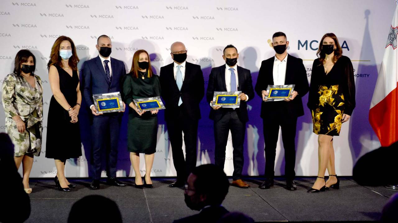 2021 winners of Service With a Smile Award announced