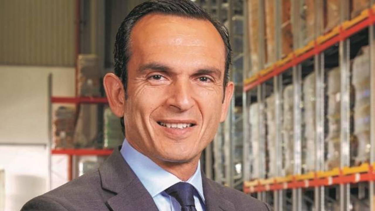 Recovery ‘not only dependent on attaining herd immunity among locals ...